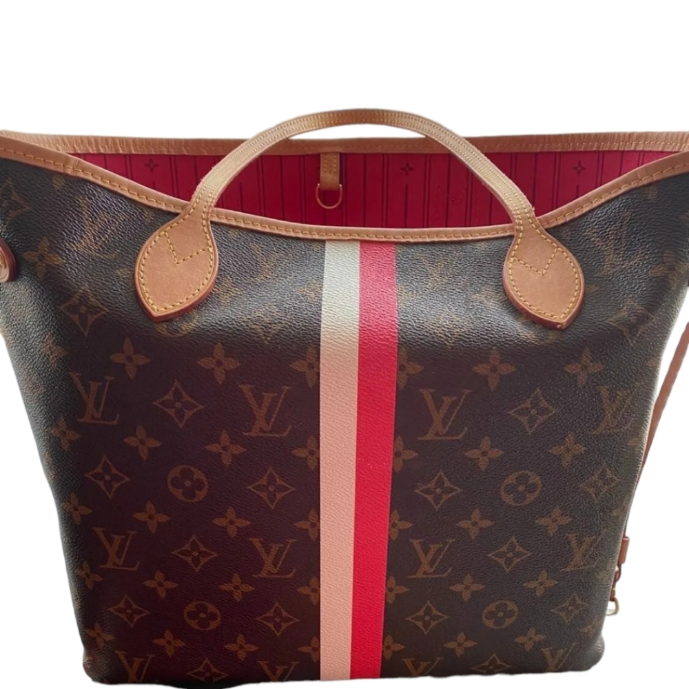 Louis Vuitton Lv Beautiful Iconic Design - Gem